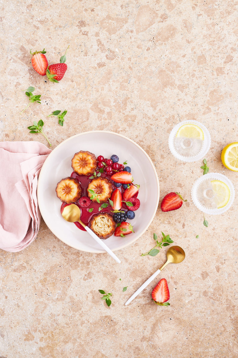 Portrait Gourmand Cristel : Cannelés et minestrone de fruits rouges ...